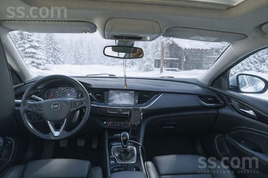 Opel Insignia 2017 in Riga, with an engine capacity of 2.00 L and mileage of 157 thousand km for 9600 €, photo 15 on AUTOMOTO.COM.LV