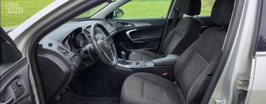 Opel Insignia 2017 in Birzai, with an engine capacity of 2.00 L and mileage of 182 thousand km for 3699 €, photo 10 on AUTOMOTO.COM.LV