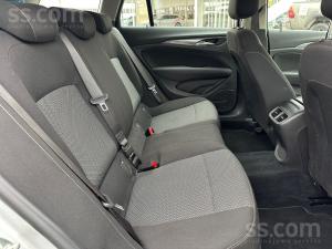 Opel Insignia 2018 in Liepaja, with an engine capacity of 1.50 L and mileage of 94 thousand km for 12200 €, photo 17 on AUTOMOTO.COM.LV
