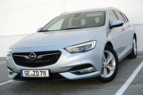 Opel Insignia 2018 in Riga, with an engine capacity of 2.00 L and mileage of 197 thousand km for 8900 €, photo 4 on AUTOMOTO.COM.LV