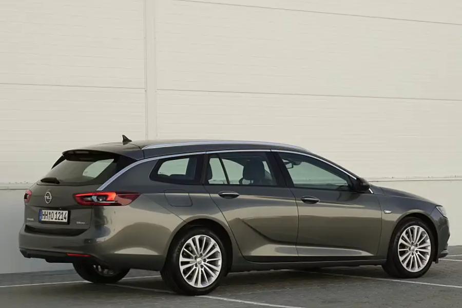 Opel Insignia 2018 Rīga, ar dzinēja tilpumu 2.00 L un nobraukumu 191 tūkst. km par 7500 €, foto 8 vietnē AUTOMOTO.COM.LV