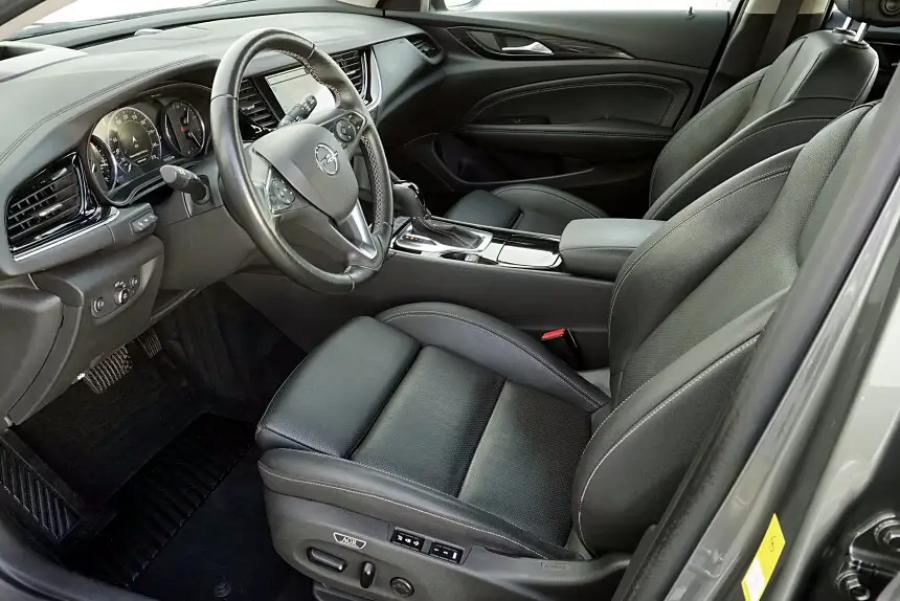 Opel Insignia 2018 Rīga, ar dzinēja tilpumu 2.00 L un nobraukumu 191 tūkst. km par 7500 €, foto 13 vietnē AUTOMOTO.COM.LV