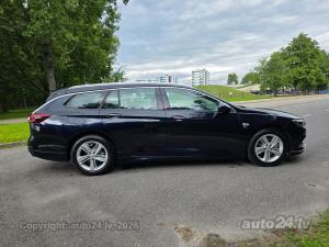 Opel Insignia 2018 in Parnu, with an engine capacity of 2.00 L and mileage of 238 thousand km for 11800 €, photo 9 on AUTOMOTO.COM.LV