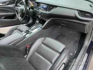 Opel Insignia 2018 in Parnu, with an engine capacity of 2.00 L and mileage of 238 thousand km for 11800 €, photo 15 on AUTOMOTO.COM.LV