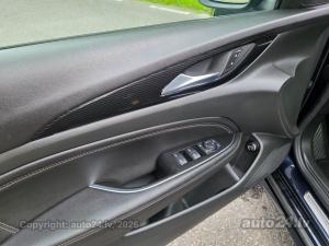Opel Insignia 2018 in Parnu, with an engine capacity of 2.00 L and mileage of 238 thousand km for 11800 €, photo 19 on AUTOMOTO.COM.LV
