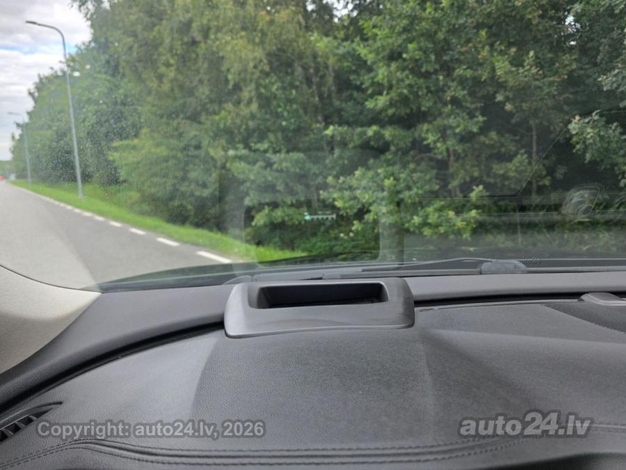 Opel Insignia 2018 in Parnu, with an engine capacity of 2.00 L and mileage of 238 thousand km for 11800 €, photo 22 on AUTOMOTO.COM.LV
