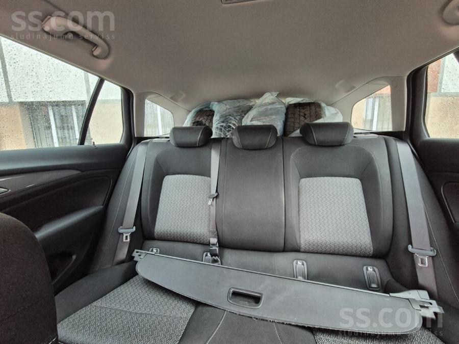 Opel Insignia 2019 Daugavpils, ar dzinēja tilpumu 1.50 L un nobraukumu 110 tūkst. km par 10000 €, foto 9 vietnē AUTOMOTO.COM.LV