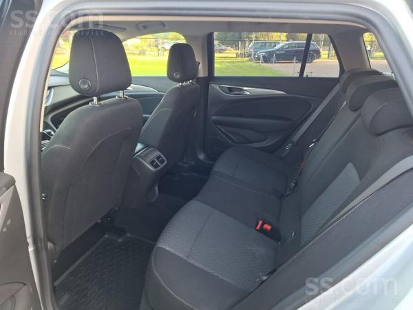 Opel Insignia 2019 in Jelgava, with an engine capacity of 1.50 L and mileage of 240 thousand km for 9400 €, photo 9 on AUTOMOTO.COM.LV