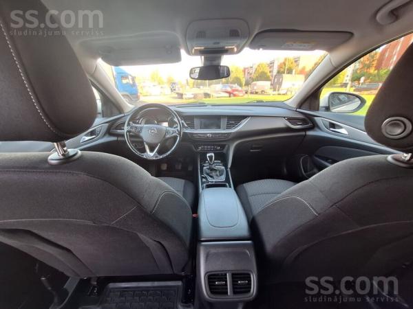 Opel Insignia 2019 in Jelgava, with an engine capacity of 1.50 L and mileage of 240 thousand km for 9400 €, photo 10 on AUTOMOTO.COM.LV