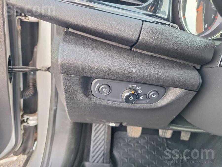 Opel Insignia 2019 Jelgava, ar dzinēja tilpumu 1.50 L un nobraukumu 240 tūkst. km par 9400 €, foto 14 vietnē AUTOMOTO.COM.LV