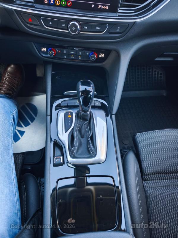 Opel Insignia 2020 in Parnu, with an engine capacity of 1.50 L and mileage of 70 thousand km for 15900 €, photo 11 on AUTOMOTO.COM.LV