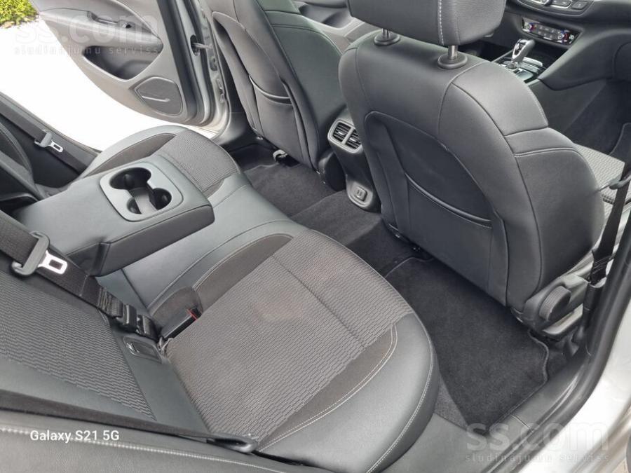 Opel Insignia 2021 in Riga, with an engine capacity of 1.50 L and mileage of 94 thousand km for 13650 €, photo 6 on AUTOMOTO.COM.LV