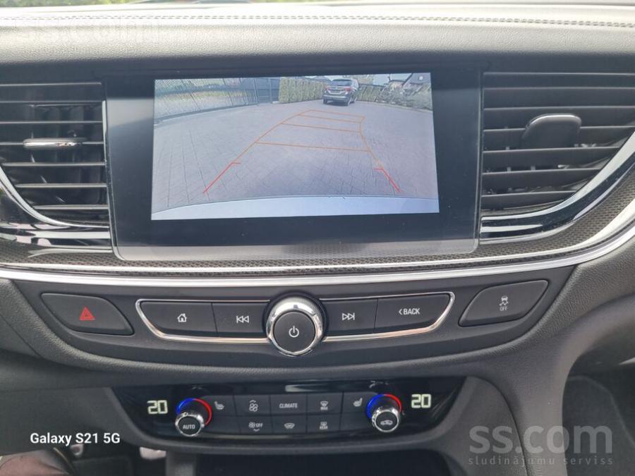 Opel Insignia 2021 in Riga, with an engine capacity of 1.50 L and mileage of 94 thousand km for 13650 €, photo 8 on AUTOMOTO.COM.LV