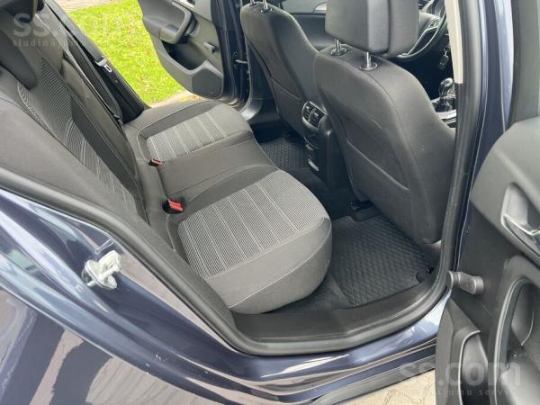 Violets Opel Insignia 2010 Rēzekne, ar dzinēja tilpumu 2.00 L un nobraukumu 320 tūkst. km par 3750 €, foto 11 vietnē AUTOMOTO.COM.LV