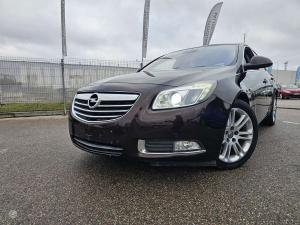 Violet Opel Insignia 2011 in Kaunas, with an engine capacity of 2.00 L and mileage of 279 thousand km for 3950 €, photo 2 on AUTOMOTO.COM.LV