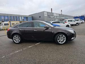 Violet Opel Insignia 2011 in Kaunas, with an engine capacity of 2.00 L and mileage of 279 thousand km for 3950 €, photo 28 on AUTOMOTO.COM.LV