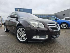 Violet Opel Insignia 2011 in Kaunas, with an engine capacity of 2.00 L and mileage of 279 thousand km for 3950 €, photo 32 on AUTOMOTO.COM.LV