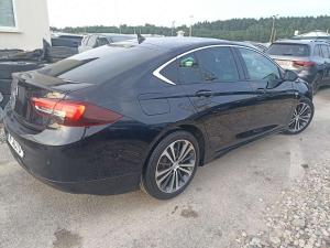 Violet Opel Insignia 2019 in Vilnius, with an engine capacity of 1.60 L and mileage of 212 thousand km for 10500 €, photo 8 on AUTOMOTO.COM.LV