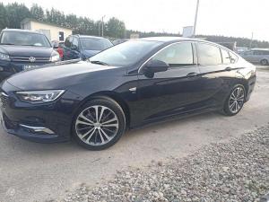 Violet Opel Insignia 2019 in Vilnius, with an engine capacity of 1.60 L and mileage of 212 thousand km for 10500 €, photo 12 on AUTOMOTO.COM.LV