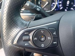 Violet Opel Insignia 2019 in Vilnius, with an engine capacity of 1.60 L and mileage of 212 thousand km for 10500 €, photo 23 on AUTOMOTO.COM.LV