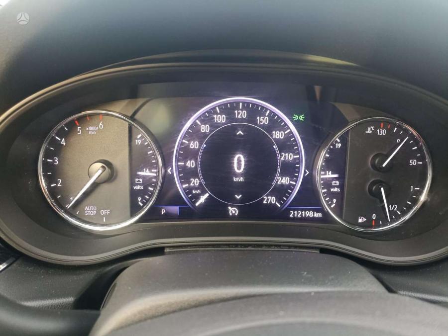 Violet Opel Insignia 2019 in Vilnius, with an engine capacity of 1.60 L and mileage of 212 thousand km for 10500 €, photo 26 on AUTOMOTO.COM.LV