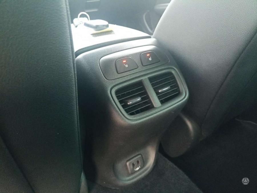 Violet Opel Insignia 2019 in Vilnius, with an engine capacity of 1.60 L and mileage of 212 thousand km for 10500 €, photo 31 on AUTOMOTO.COM.LV