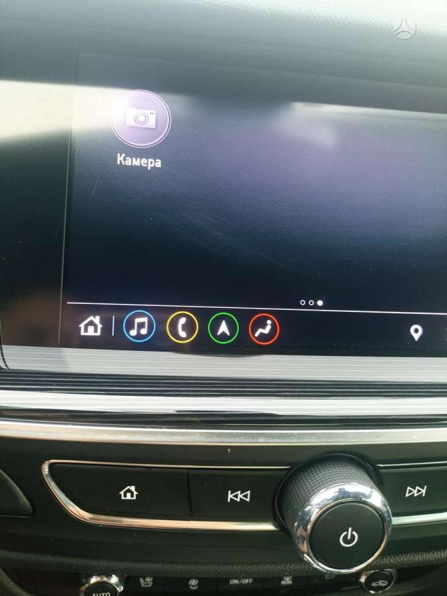 Violet Opel Insignia 2019 in Vilnius, with an engine capacity of 1.60 L and mileage of 212 thousand km for 10500 €, photo 38 on AUTOMOTO.COM.LV