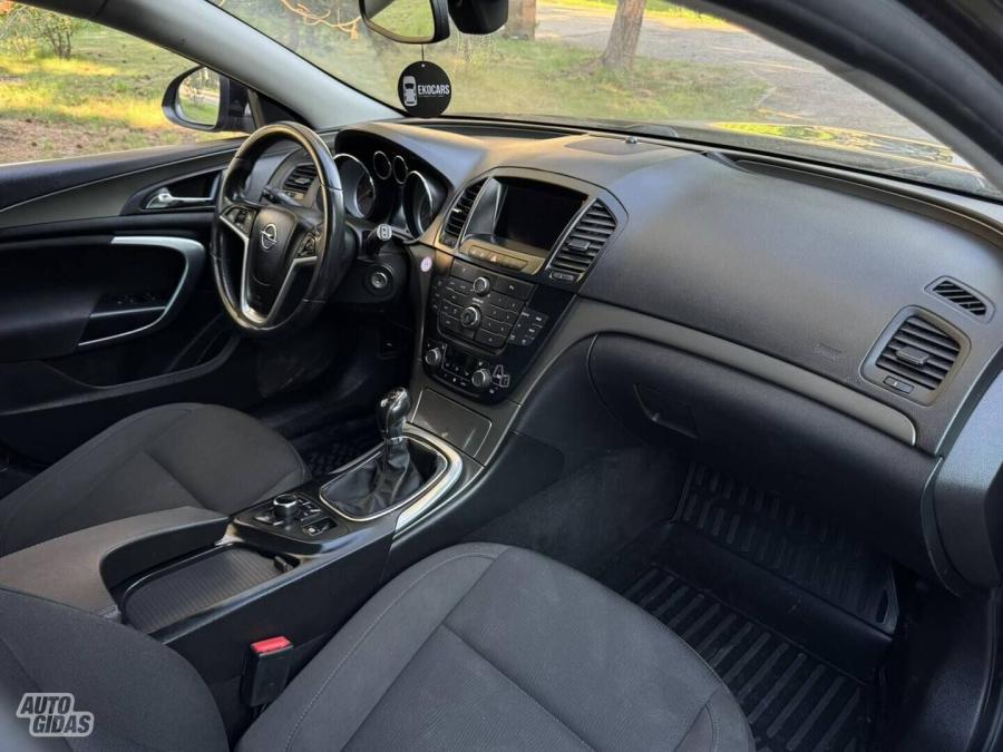 Violets Opel Insignia 2011 Marijampole, ar dzinēja tilpumu 2.00 L un nobraukumu 150 tūkst. km par 3400 €, foto 5 vietnē AUTOMOTO.COM.LV