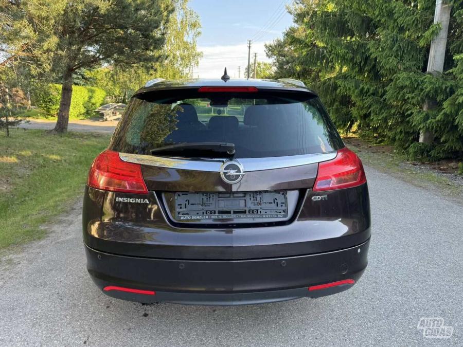 Violets Opel Insignia 2011 Marijampole, ar dzinēja tilpumu 2.00 L un nobraukumu 150 tūkst. km par 3400 €, foto 6 vietnē AUTOMOTO.COM.LV