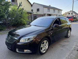 Violet Opel Insignia 2011 in Marijampole, with an engine capacity of 1.96 L and mileage of 150 thousand km for 3400 €, photo 4 on AUTOMOTO.COM.LV