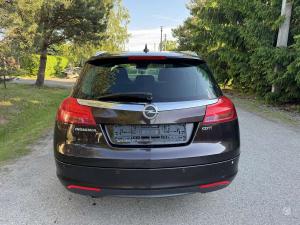 Violet Opel Insignia 2011 in Marijampole, with an engine capacity of 1.96 L and mileage of 150 thousand km for 3400 €, photo 6 on AUTOMOTO.COM.LV