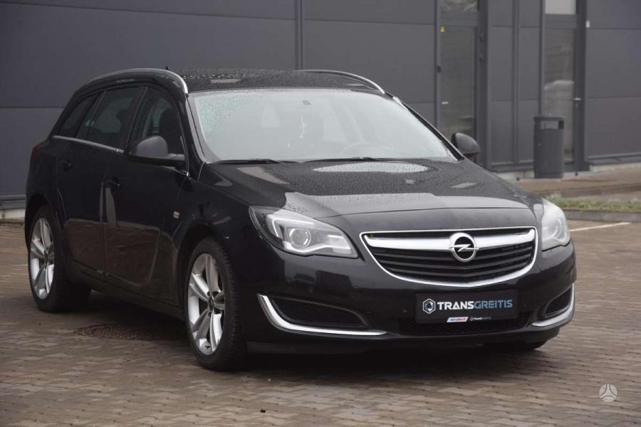 Violet Opel Insignia 2015 in Vilnius, with an engine capacity of 1.96 L and mileage of 298 thousand km for 5499 €, photo 5 on AUTOMOTO.COM.LV