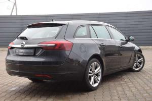 Violet Opel Insignia 2015 in Vilnius, with an engine capacity of 1.96 L and mileage of 298 thousand km for 5499 €, photo 10 on AUTOMOTO.COM.LV