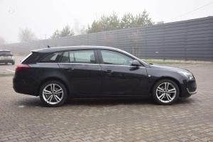 Violet Opel Insignia 2015 in Vilnius, with an engine capacity of 1.96 L and mileage of 298 thousand km for 5499 €, photo 12 on AUTOMOTO.COM.LV