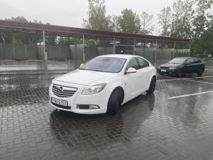 Balts Opel Insignia 2010 Marijampole, ar dzinēja tilpumu 2.00 L un nobraukumu 313 tūkst. km par 3000 €, foto  vietnē AUTOMOTO.COM.LV