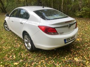Balts Opel Insignia 2010 Tallina, ar dzinēja tilpumu 2.00 L un nobraukumu 199 tūkst. km par 2500 €, foto 5 vietnē AUTOMOTO.COM.LV