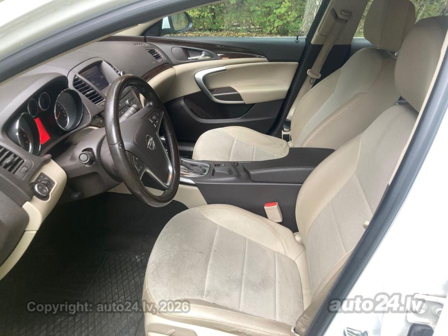 Balts Opel Insignia 2010 Tallina, ar dzinēja tilpumu 2.00 L un nobraukumu 199 tūkst. km par 2500 €, foto 7 vietnē AUTOMOTO.COM.LV