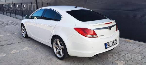 Balts Opel Insignia 2011 Jelgava, ar dzinēja tilpumu 2.00 L un nobraukumu 250 tūkst. km par 4400 €, foto 4 vietnē AUTOMOTO.COM.LV