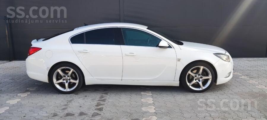 Balts Opel Insignia 2011 Jelgava, ar dzinēja tilpumu 2.00 L un nobraukumu 250 tūkst. km par 4400 €, foto 7 vietnē AUTOMOTO.COM.LV