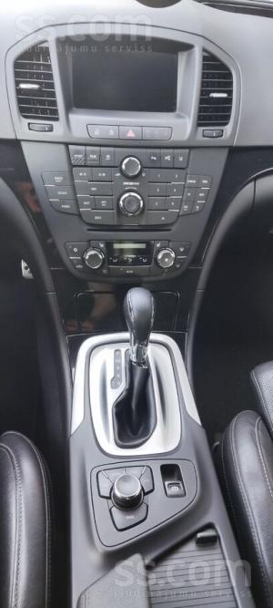 Balts Opel Insignia 2011 Jelgava, ar dzinēja tilpumu 2.00 L un nobraukumu 250 tūkst. km par 4400 €, foto 12 vietnē AUTOMOTO.COM.LV