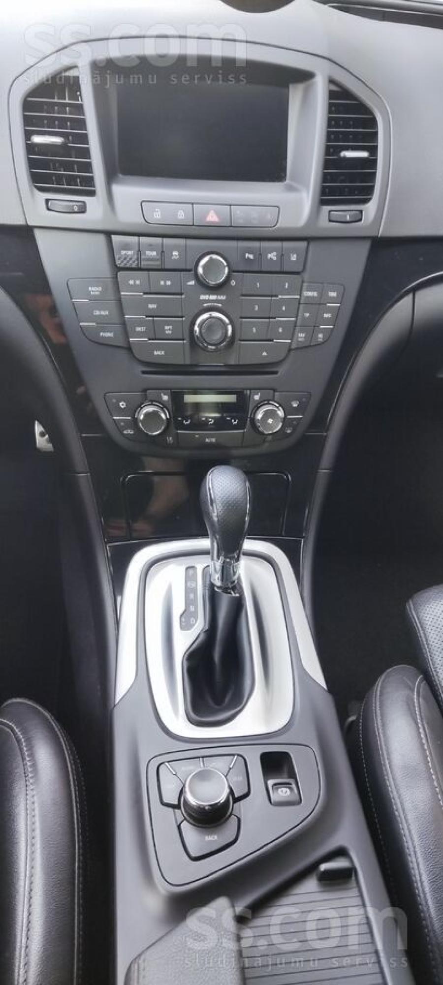 Balts Opel Insignia 2011 Jelgava, ar dzinēja tilpumu 2.00 L un nobraukumu 250 tūkst. km par 4400 €, foto 12 vietnē AUTOMOTO.COM.LV