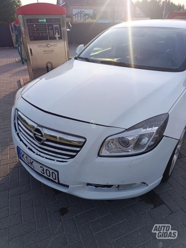 Balts Opel Insignia 2013 Viļņa, ar dzinēja tilpumu 1.90 L un nobraukumu 0 tūkst. km par 2250 €, foto 3 vietnē AUTOMOTO.COM.LV