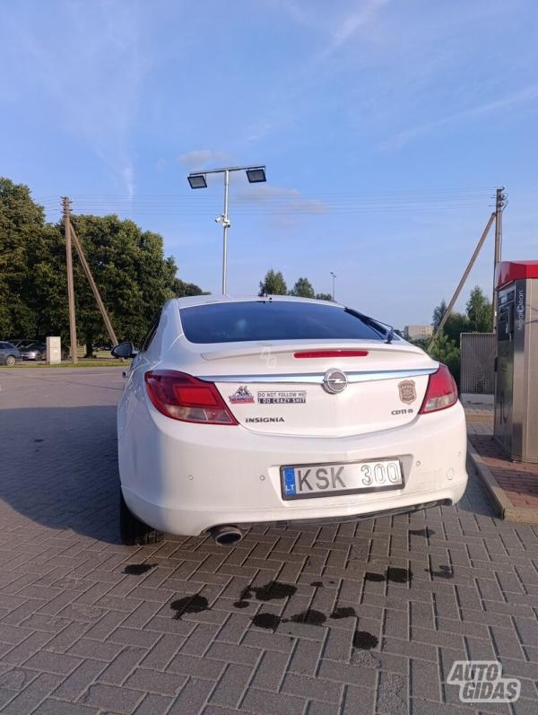 Опель Инсигния 2013 в Вильнюс на AUTOMOTO.COM.LV Белый Опель Инсигния 2013 в Вильнюс, объемом двигателя 1.90 л и пробегом 0 тыс. км за 2250 €, фото 5 на AUTOMOTO.COM.LV