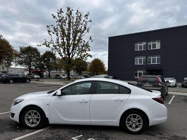 Balts Opel Insignia 2014 Kauņa, ar dzinēja tilpumu 1.96 L un nobraukumu 240 tūkst. km par 3999 €, foto 2 vietnē AUTOMOTO.COM.LV