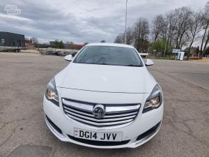 White Opel Insignia 2014 in Taurage, with an engine capacity of 2.00 L and mileage of 200 thousand km for 1950 €, photo 16 on AUTOMOTO.COM.LV