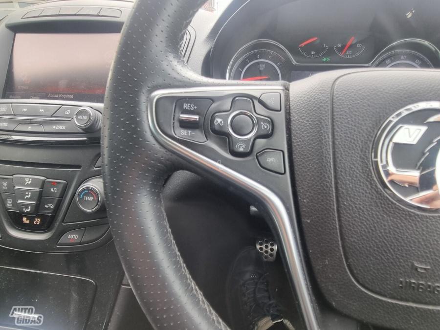 White Opel Insignia 2014 in Taurage, with an engine capacity of 2.00 L and mileage of 200 thousand km for 1950 €, photo 27 on AUTOMOTO.COM.LV