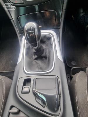 White Opel Insignia 2014 in Taurage, with an engine capacity of 2.00 L and mileage of 200 thousand km for 1950 €, photo 32 on AUTOMOTO.COM.LV