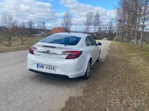 Balts Opel Insignia 2015 Cēsis, ar dzinēja tilpumu 2.00 L un nobraukumu 244 tūkst. km par 5100 €, foto 3 vietnē AUTOMOTO.COM.LV