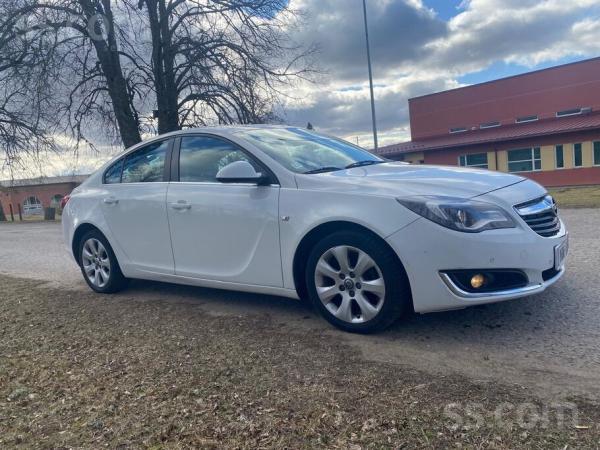 Balts Opel Insignia 2015 Cēsis, ar dzinēja tilpumu 2.00 L un nobraukumu 244 tūkst. km par 5100 €, foto 4 vietnē AUTOMOTO.COM.LV