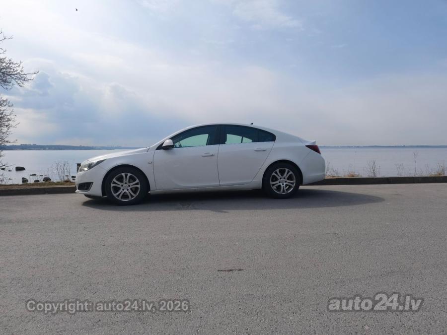 Balts Opel Insignia 2017 Tallina, ar dzinēja tilpumu 2.00 L un nobraukumu 267 tūkst. km par 7800 €, foto 3 vietnē AUTOMOTO.COM.LV